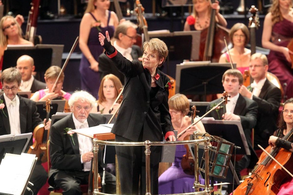 First female conductor, Marin Alsop, rocks Last Prom | The Independent ...