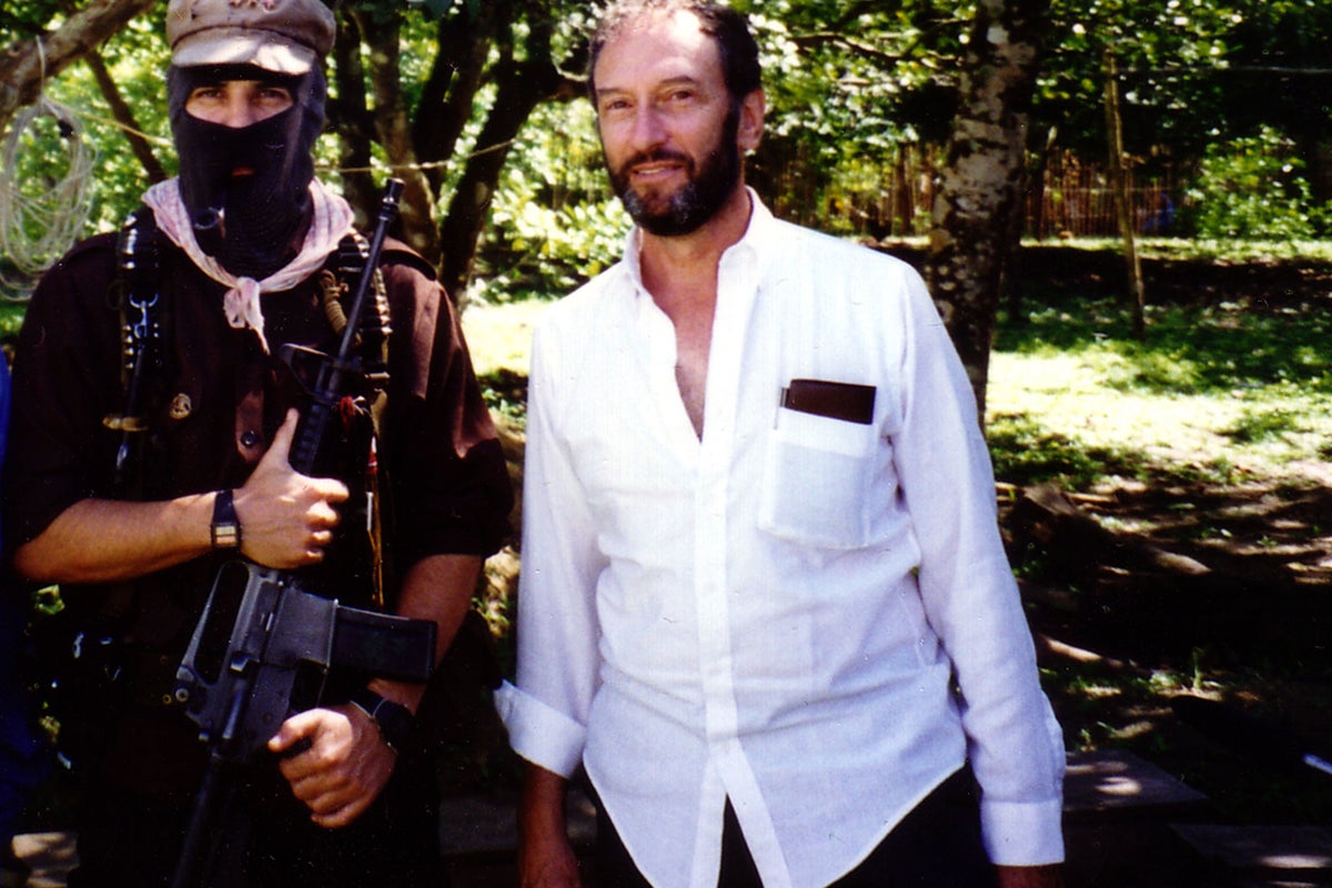 Castro documentarian Saul Landau dies | The Independent | The Independent