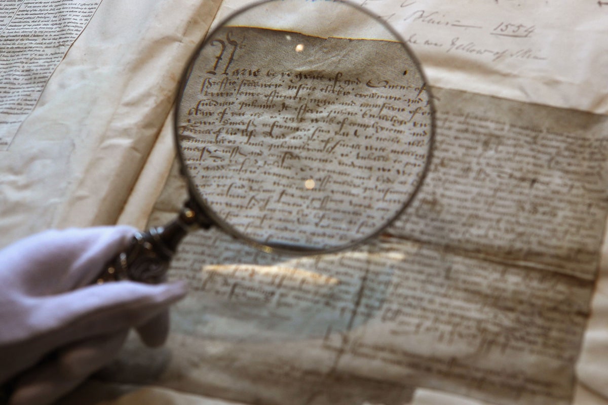 Dear All, please carry on writing letters. Yours, the Professor: Launch ...