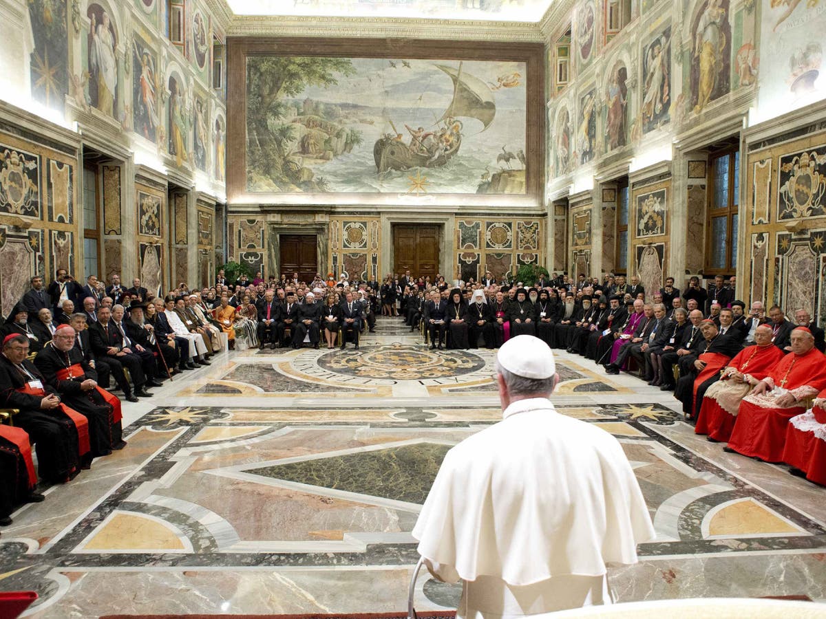 Pope signals start of new war on Vatican corruption | The Independent ...