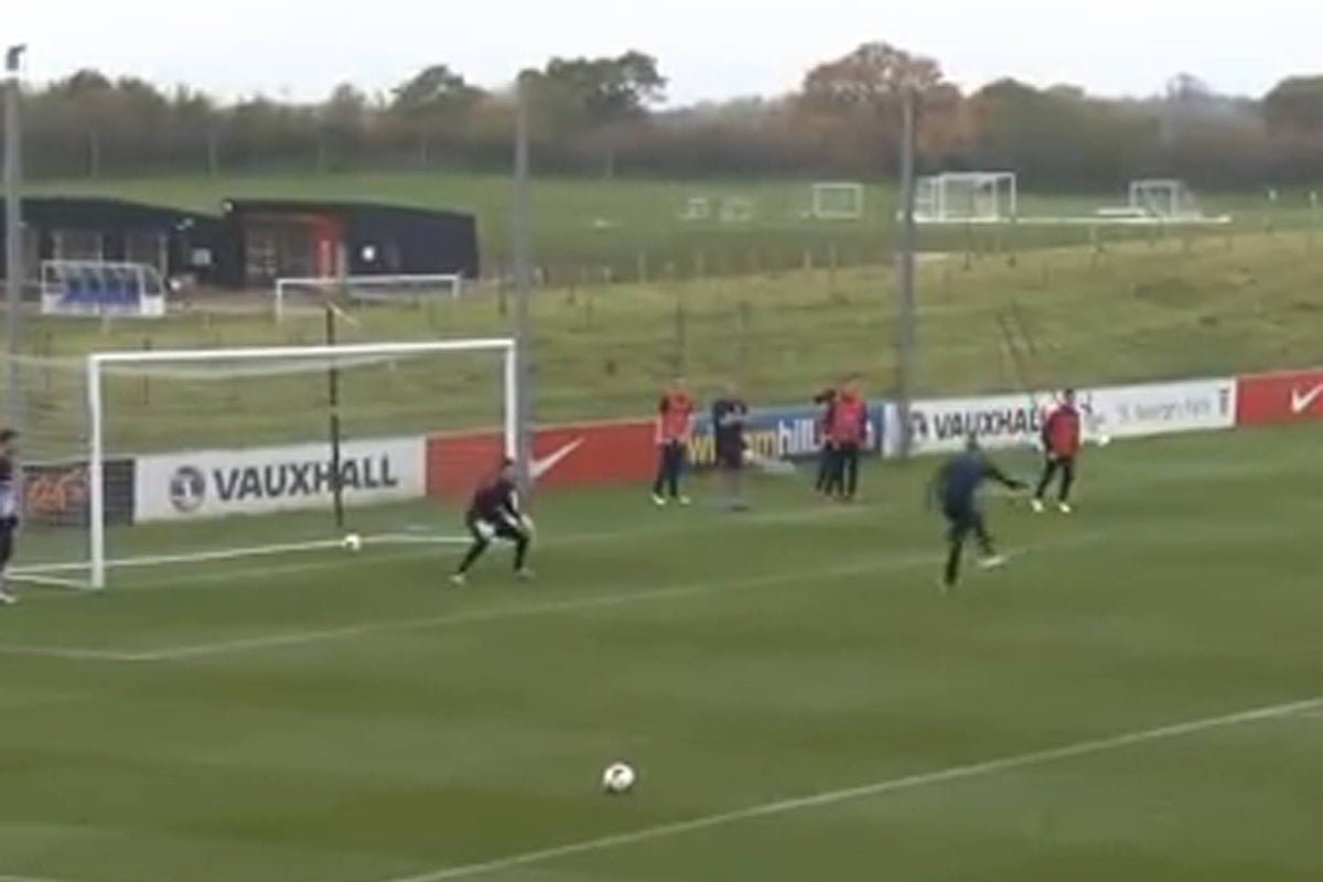 Ravel Morrison scores stunning backheel volley in training: video | The ...