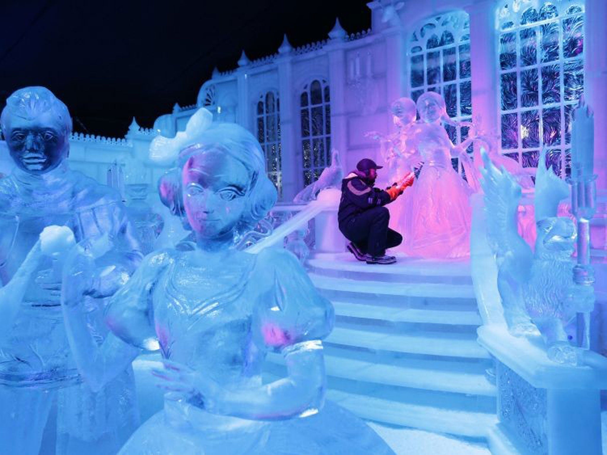 In pictures: Snow and Ice Sculpture Festival in Bruges 2013 | The ...