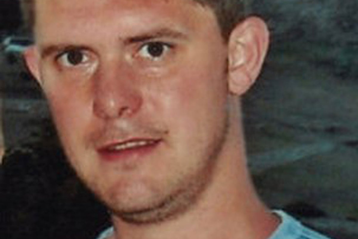 Man stabbed to death outside pub in suspected case of mistaken identity ...