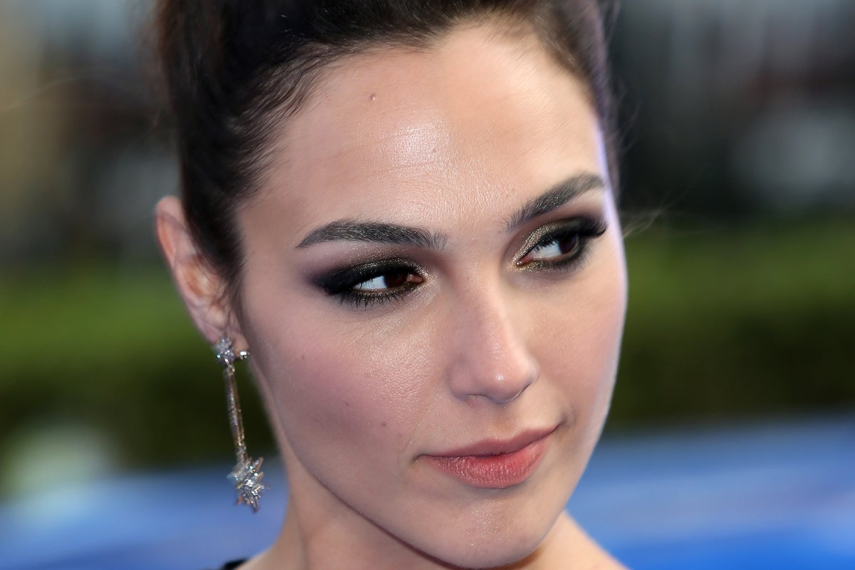 Profile: Wonder Woman Gal Gadot is a model, army girl and Fast ...