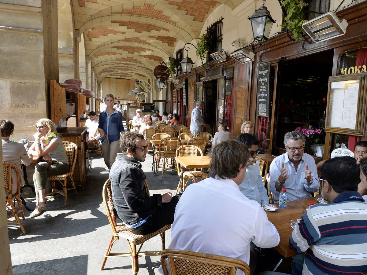 French pub fined €9,000 after customers returned empties to bar ...