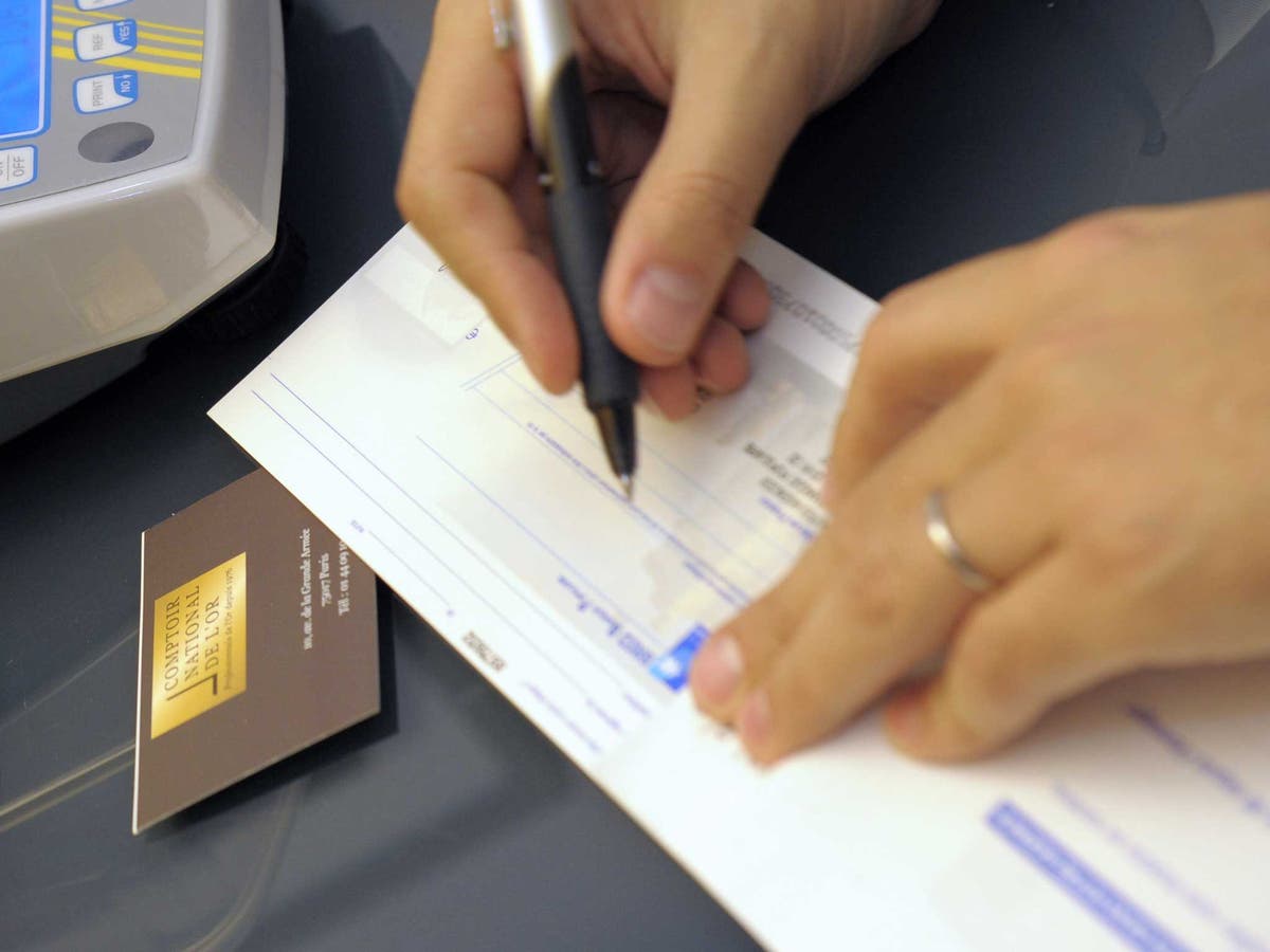 Treasury unveils ‘smart’ way to cash a cheque: Take a photo on your ...