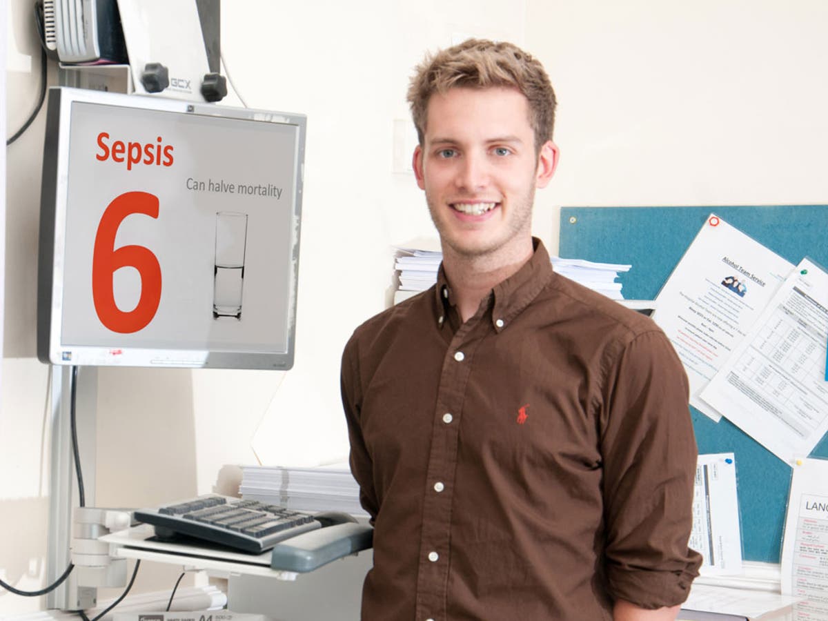 Is it serious? Manchester medical student Tom Leach's notes become ...