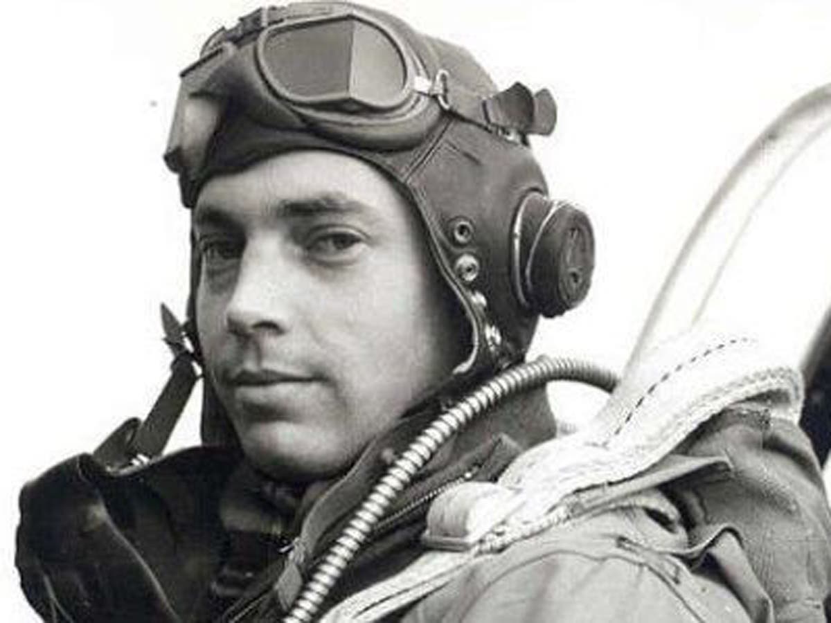 Captain William Overstreet: Pilot who claimed to have chased a German ...