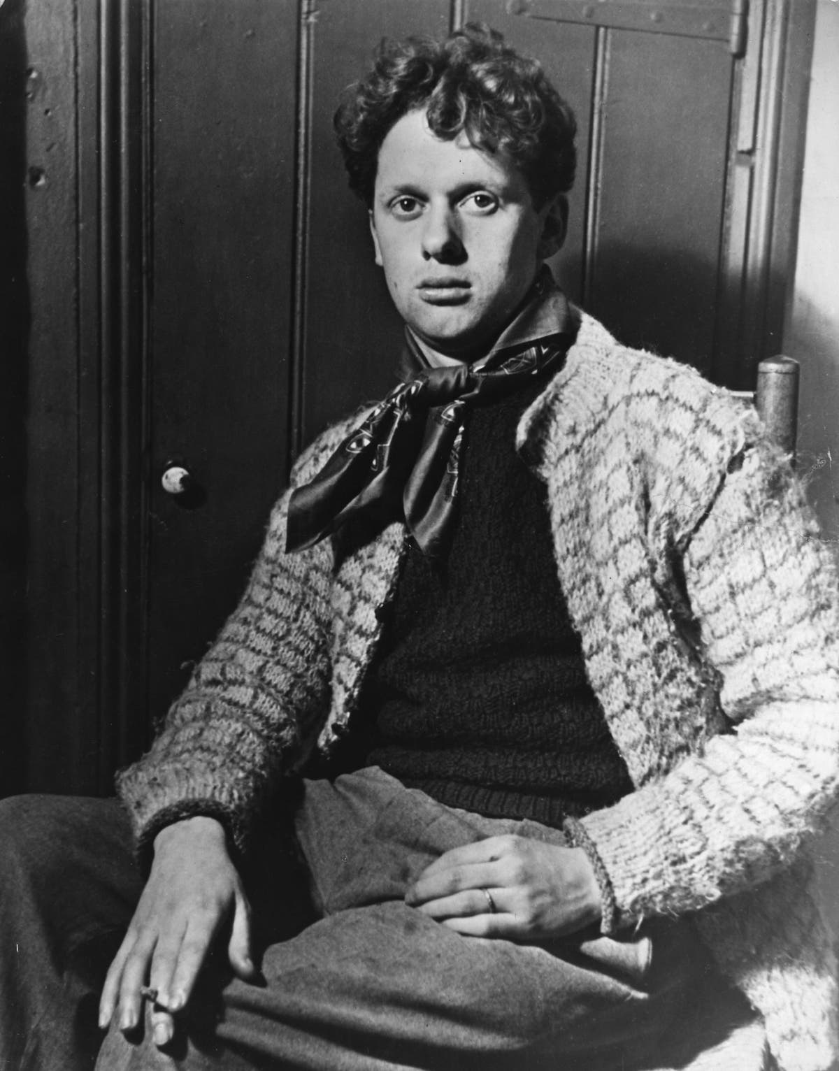 A pint with Dylan Thomas: Mark the centenary of the great poet's birth ...