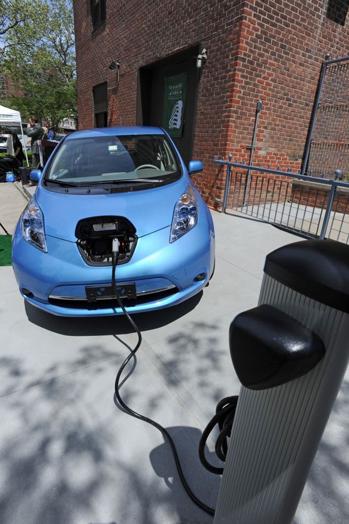 1,000 free miles for electric car drivers | The Independent | The ...