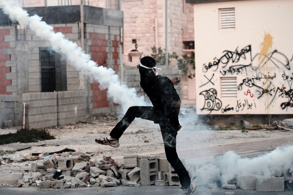 Policeman dies after bomb explosion in Bahrain amid protests marking ...