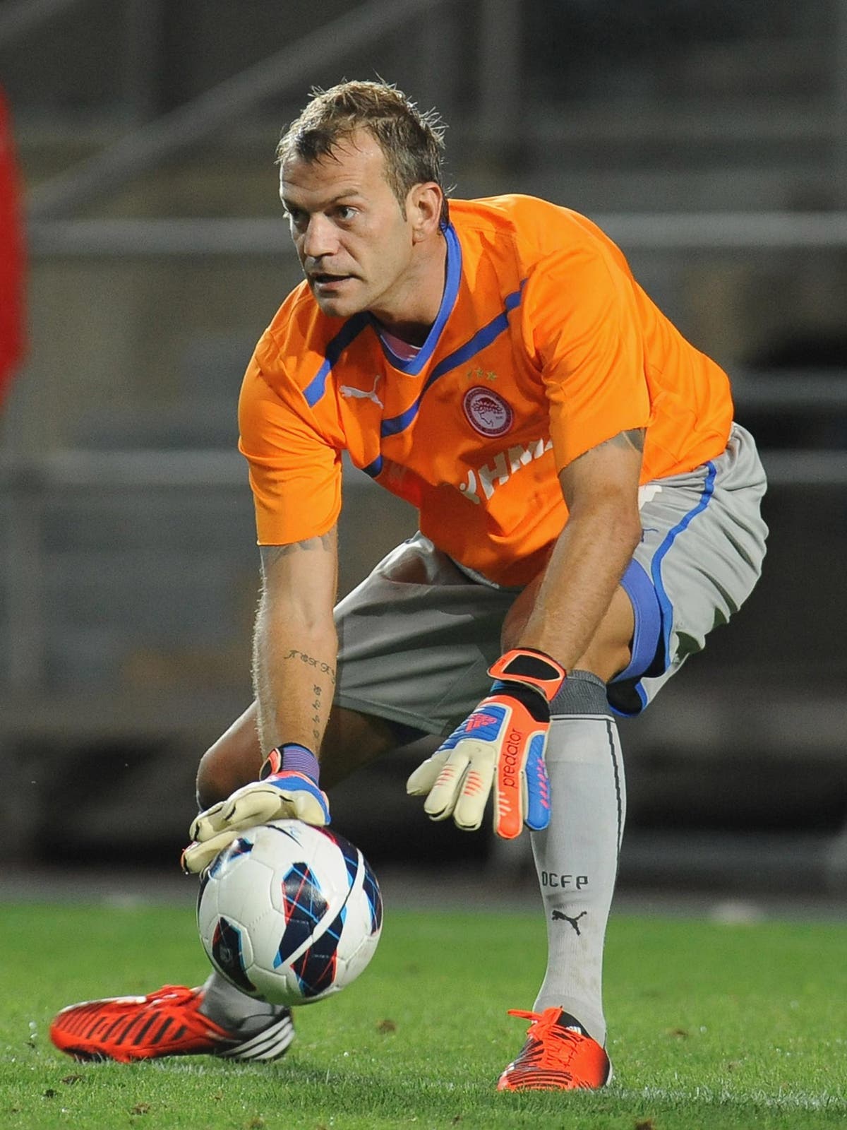 Olympiakos v Manchester United: Roy Carroll still standing after drink ...
