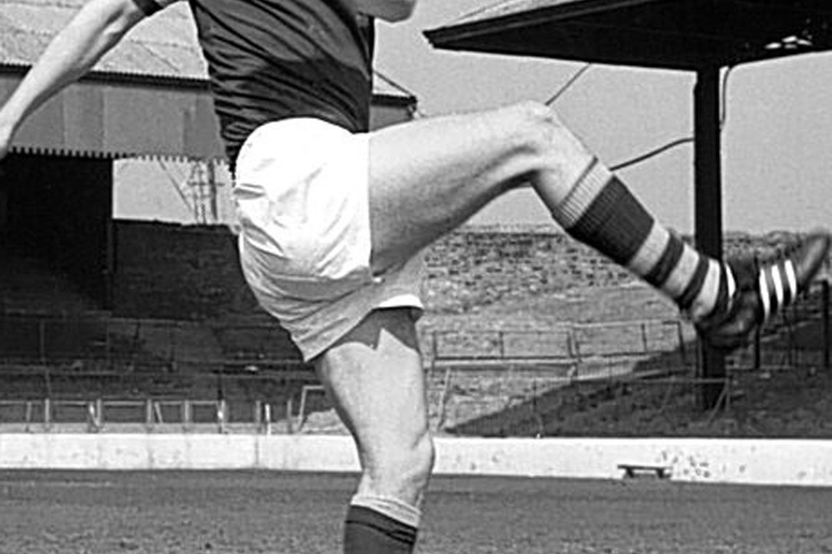 Gordon Harris: Powerful and muscular footballer at the heart of Harry ...