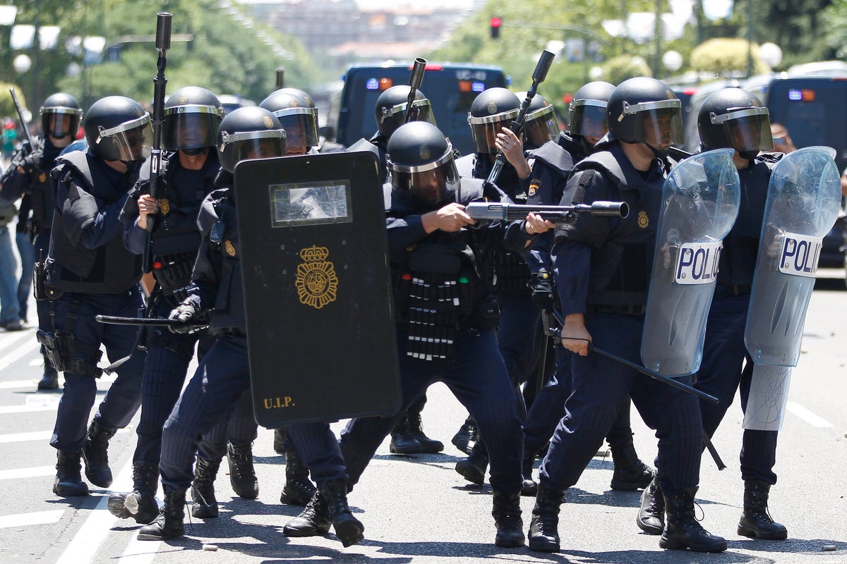 'Riot control drone' that shoots plastic bullets with 'real stopping ...