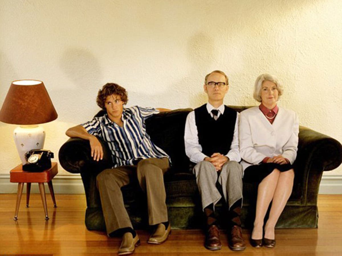 The ‘clipped wing generation': A quarter of young working adults still ...