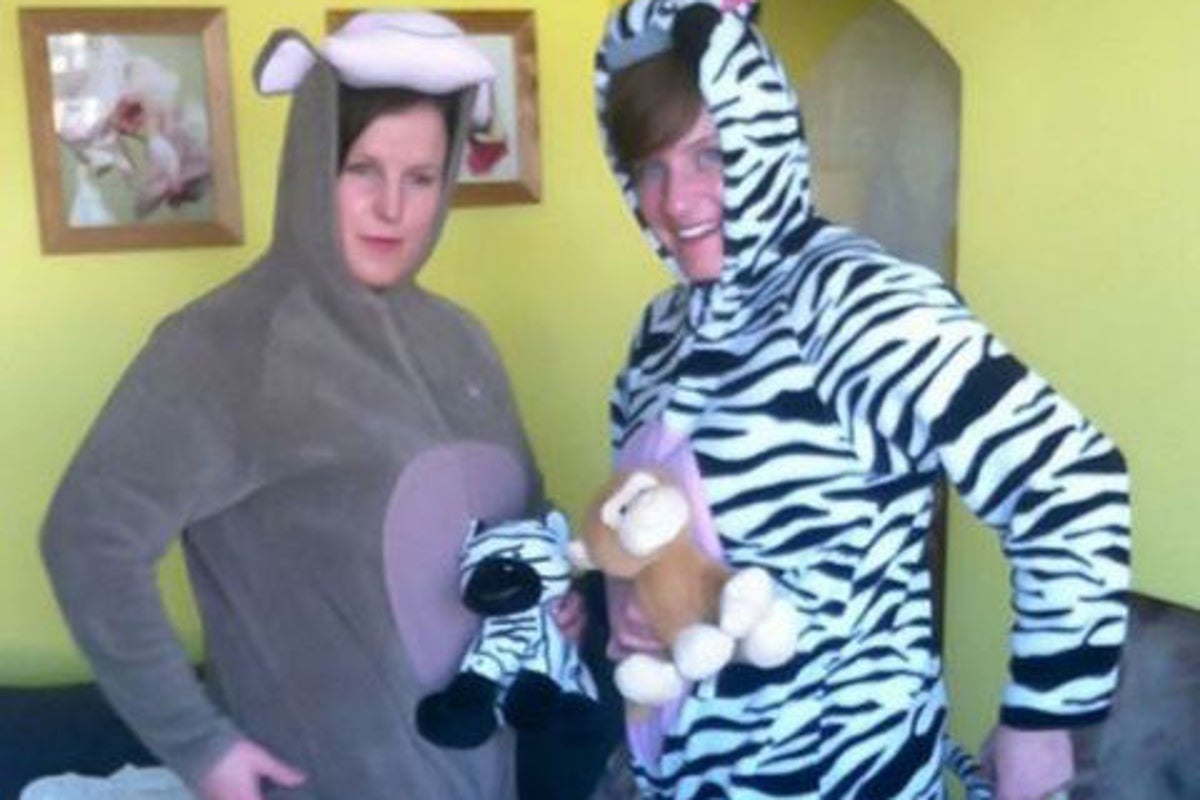 Police officers who tackled suspect in monkey and zebra onesies ...