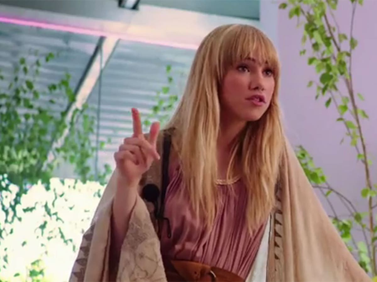 Burberry model Suki Waterhouse makes acting debut in Love, Rosie | The ...