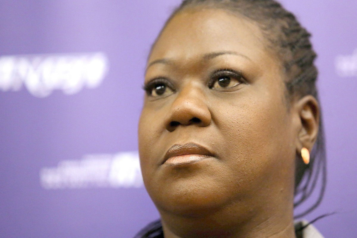 Michael Brown shooting: Trayvon Martin's mother writes letter to family ...