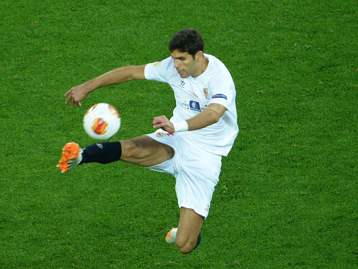 Tottenham sign Federico Fazio: Defender joins from Sevilla | The ...