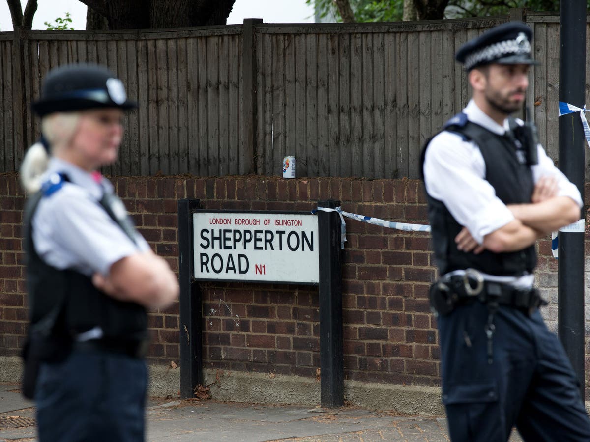 Islington police shooting: Man, 40, died after Metropolitan Police ...