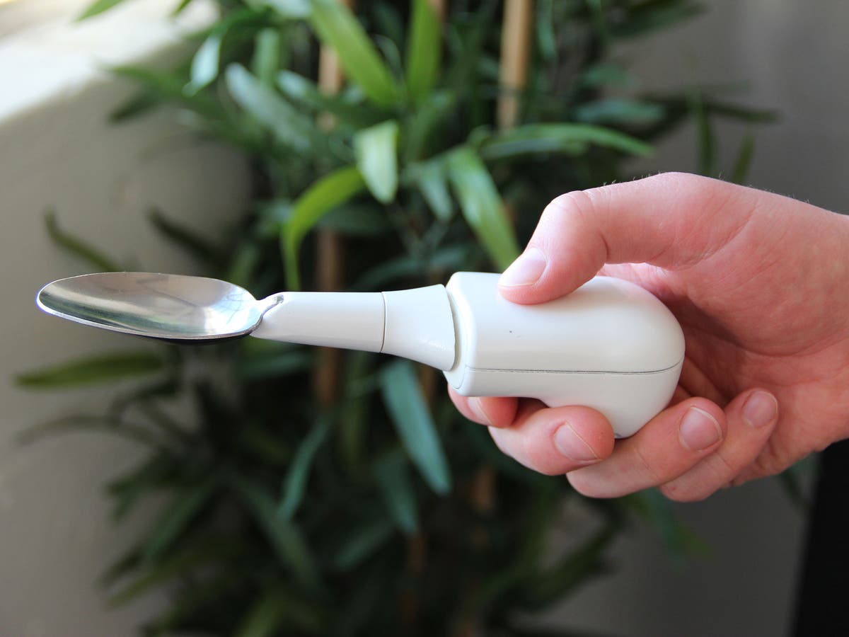 Google buys Lift Labs, maker of tremor-cancelling spoon for Parkinson's ...