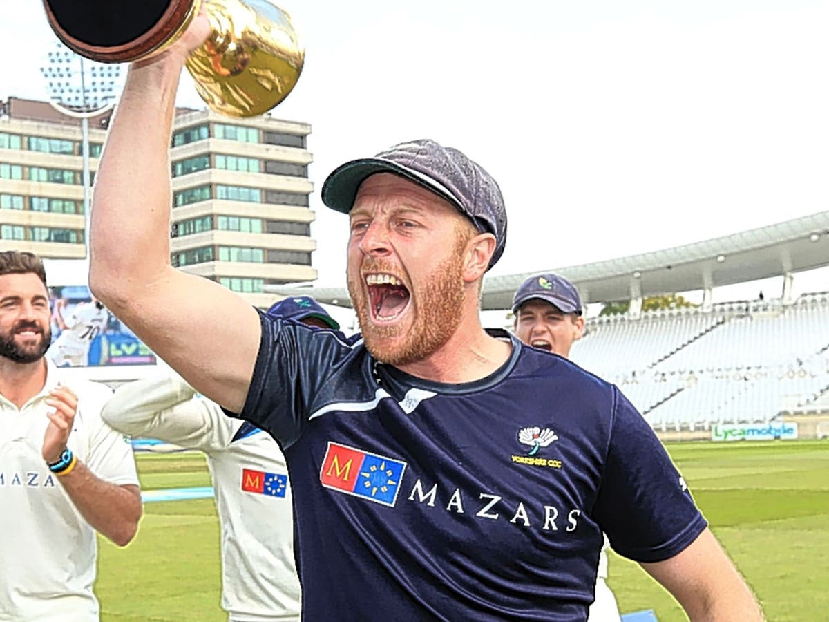 Yorkshire vow to defend Andrew Gale ‘in any way possible’ | The ...