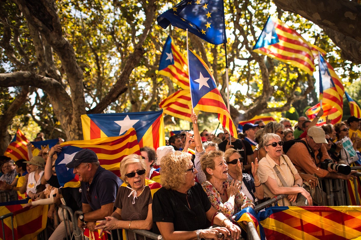 Catalans press on with independence hopes, despite Scotland's No vote ...