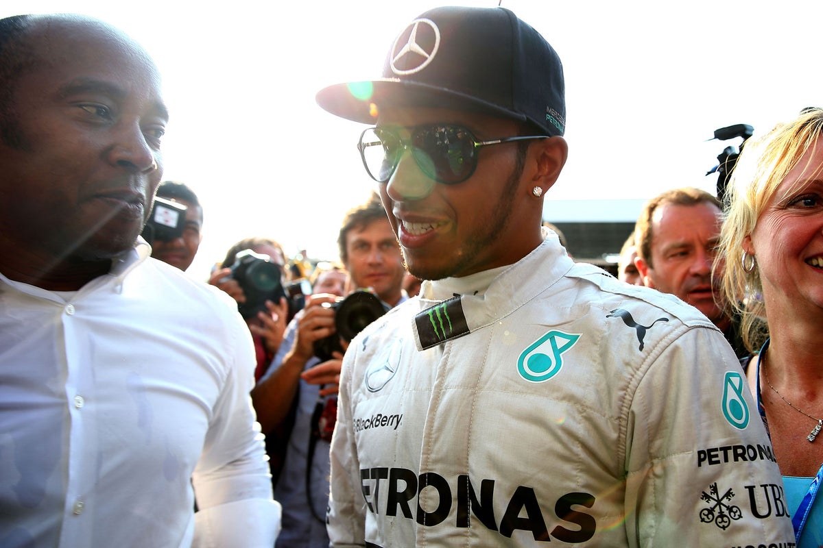 Lewis Hamilton flourishing with his family by his side as father ...