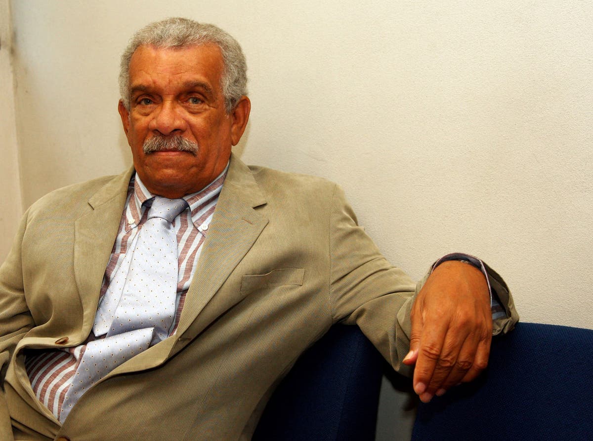 Derek Walcott dead: St Lucia's Nobel prize winning poet and playwright ...