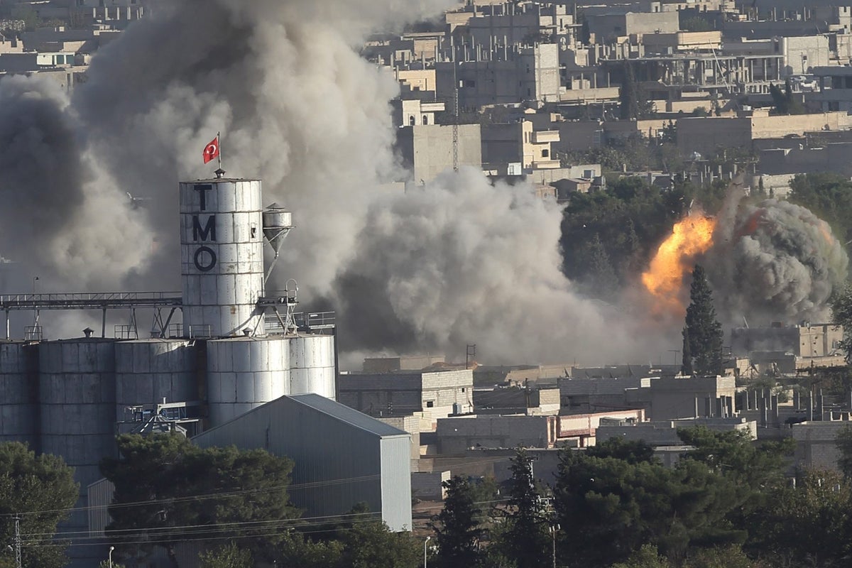 Isis in Kobani: As Turkey declines to intervene, UN envoy says fall of ...