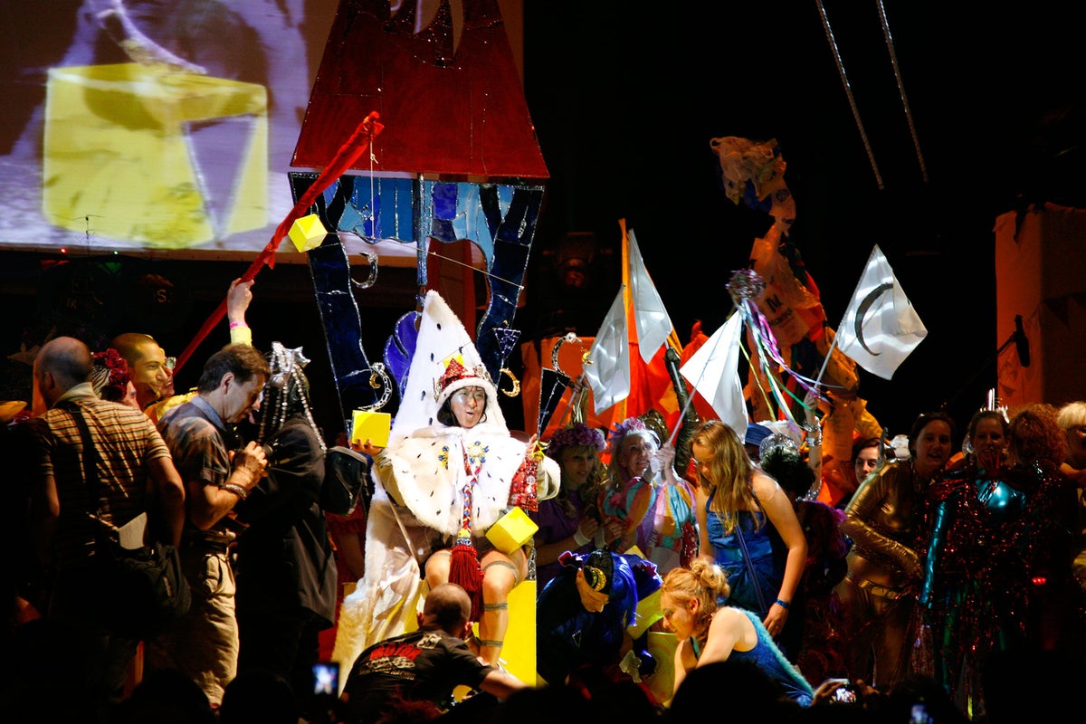 Freaks, robots and drag queens: The Alternative Miss World comes to ...