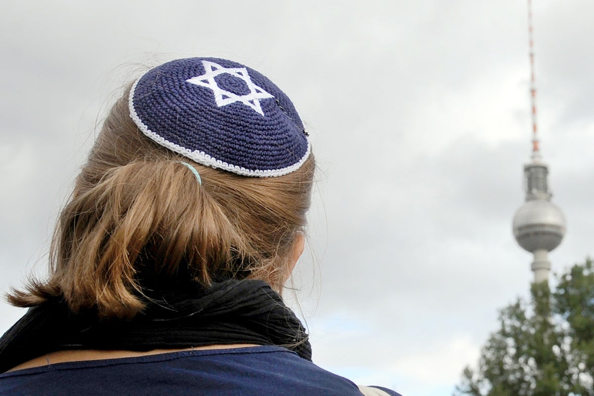 German Jews 'no longer safe' due to anti-Semitism and 'deteriorating ...