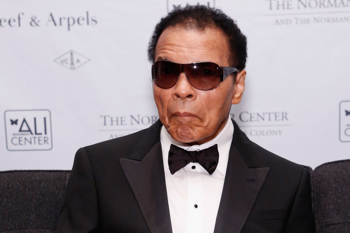 Muhammad Ali Parkinson's disease: Doctor downplays health fears over ...