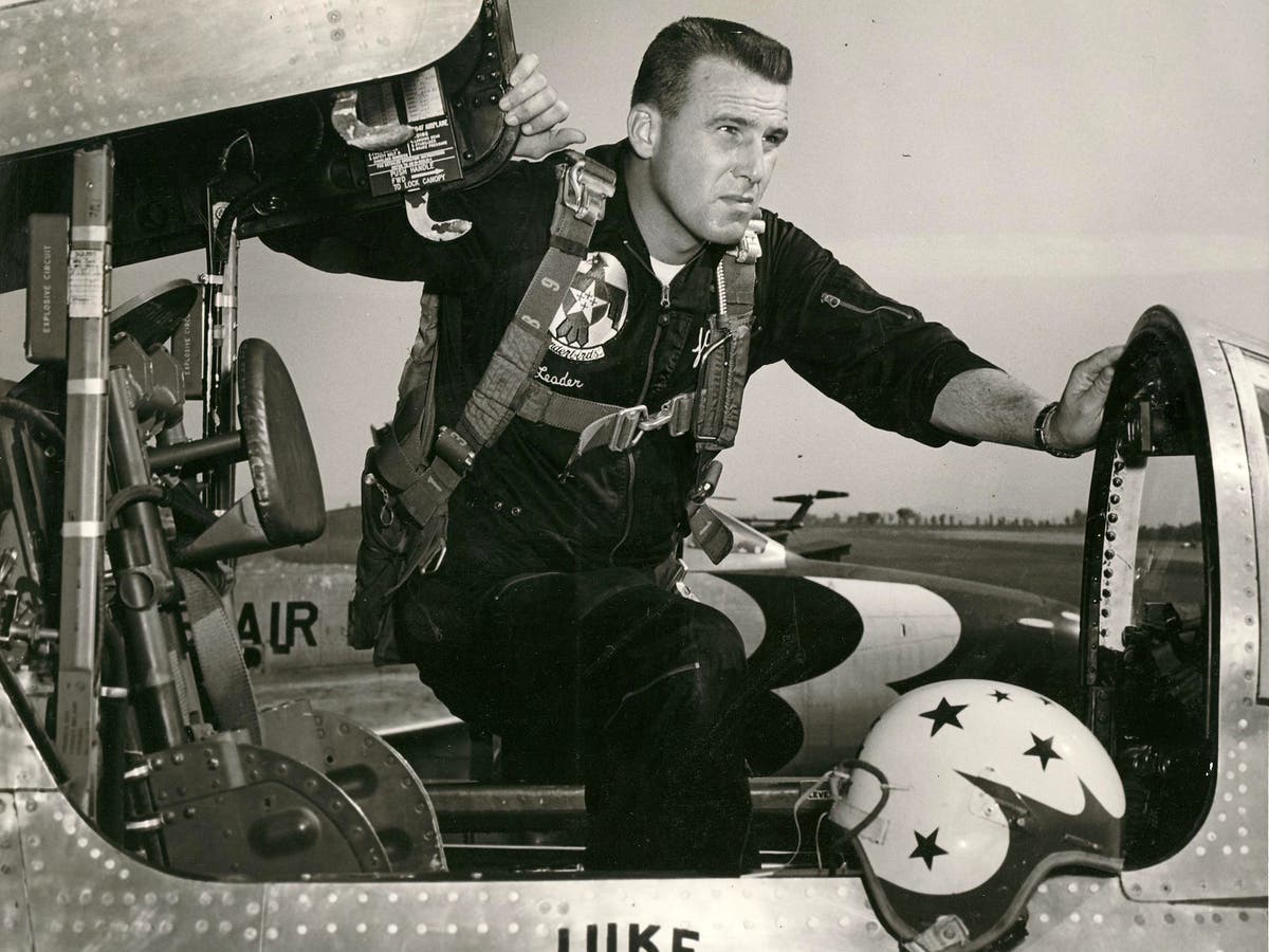 Colonel Jack Broughton: Vietnam flying ace who was cleared at a court ...