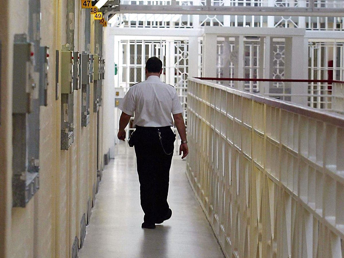 Two Convicted Murderers Could Be First Same Sex Couple To Wed In A