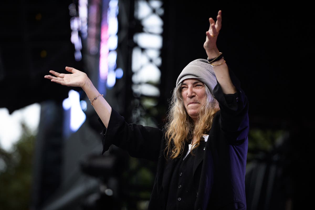 Field Day 2015: Patti Smith and Caribou join headline act Ride | The ...