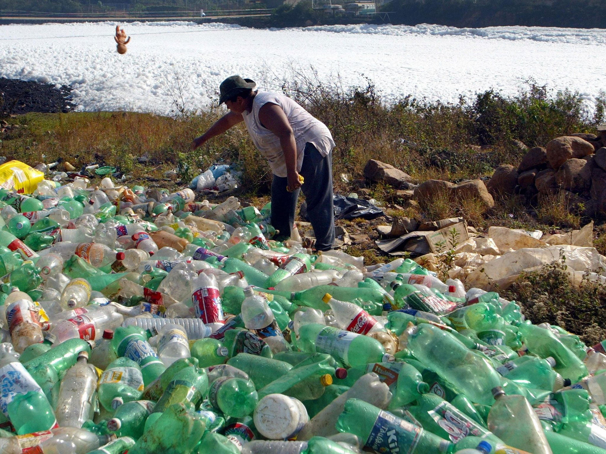 Tak Hanya Bali, Ini 5 Potret Polusi Sampah Plastik di Pantai dan Sungai ...