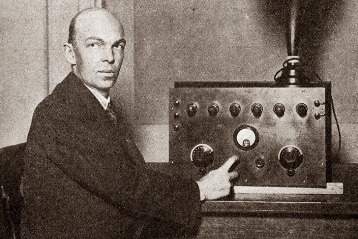 Rhodri Marsden's Interesting Objects: The FM radio | The Independent ...