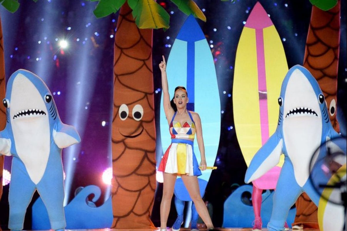 After Left Shark: Super Bowl halftime palm tree speaks out about Katy ...