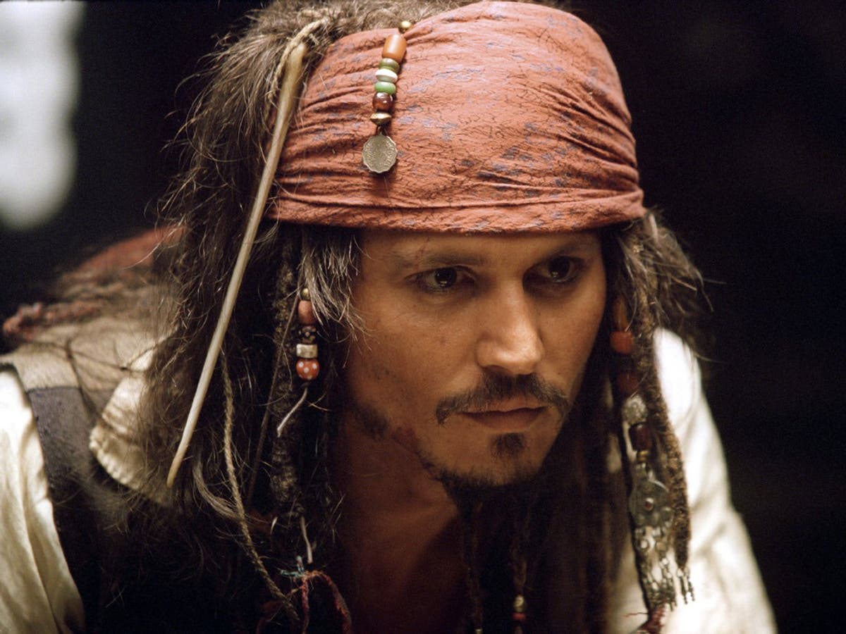 Birdman original ending starred Johnny Depp as himself, trying to break ...