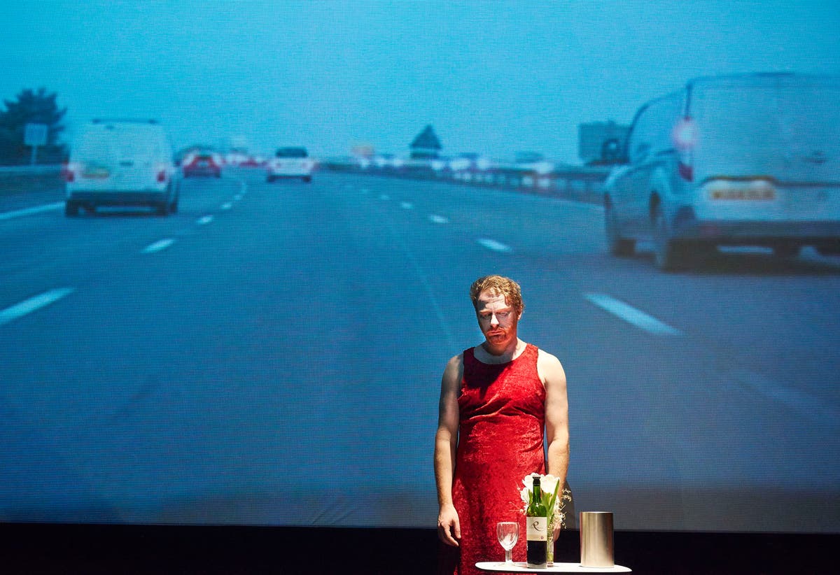 Kim Noble: You’re Not Alone, Soho Theatre, review: A show that runs on ...