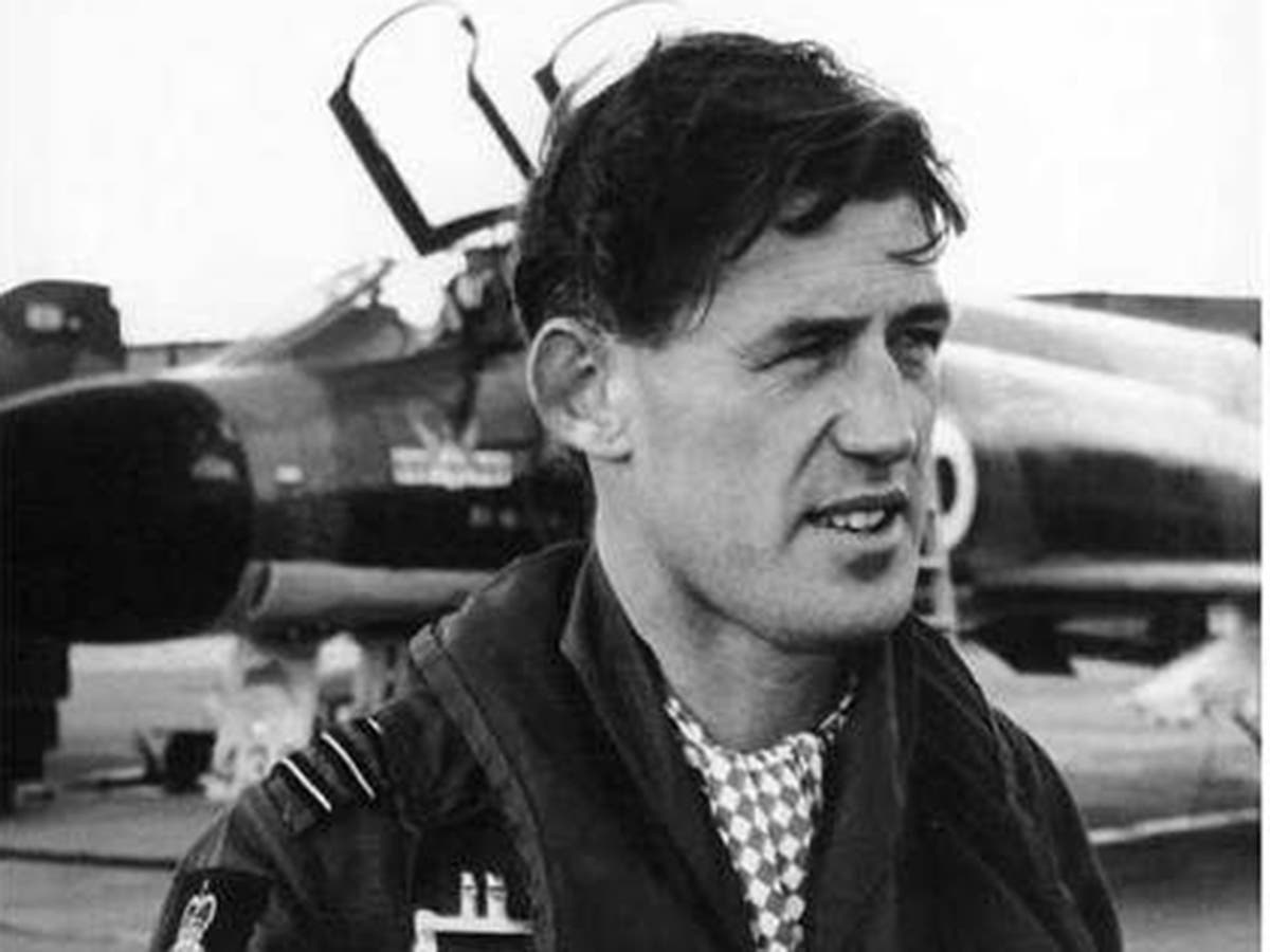John Sutton: Cold War fighter pilot who later rose through the ranks to ...