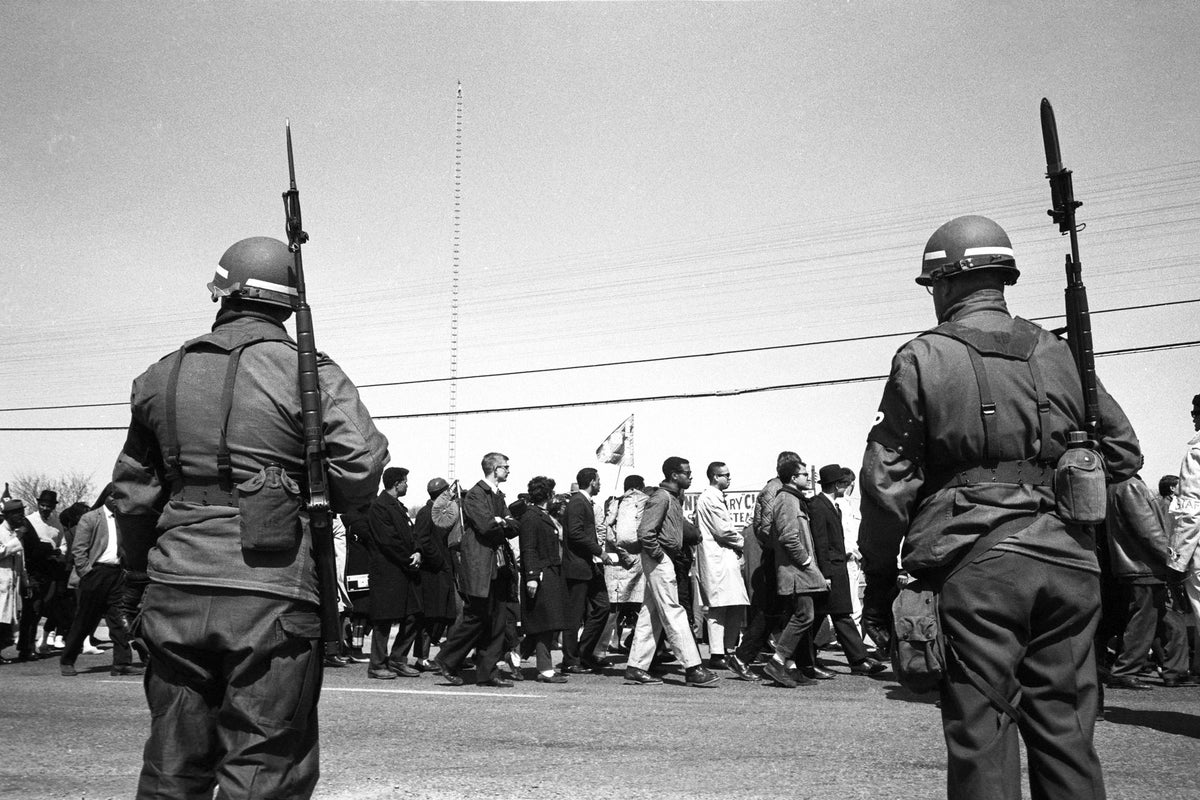 On the road to civil rights: Extraordinary images of the Selma march ...