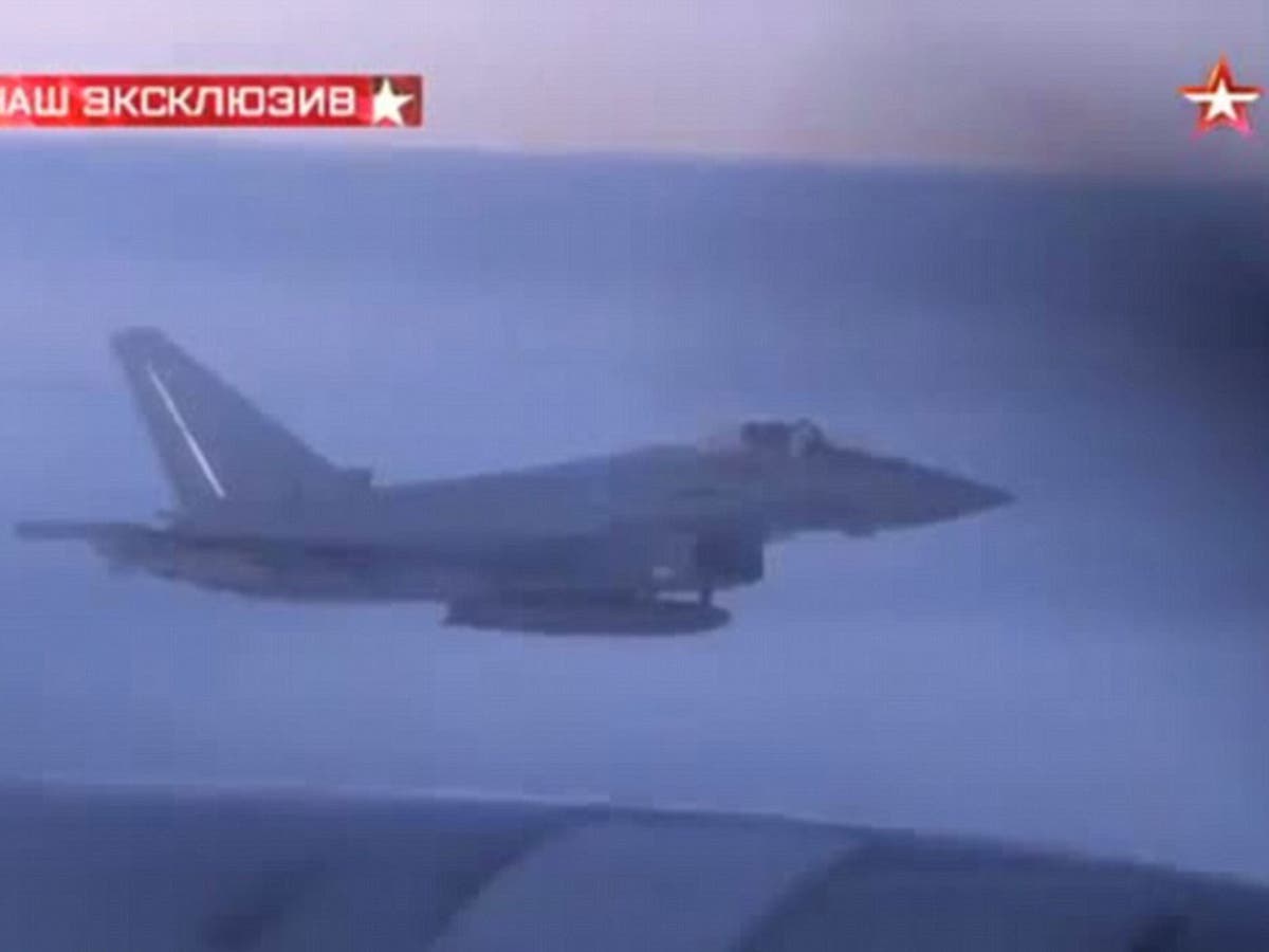 Dramatic footage shows RAF jets scrambled after Russian bombers spotted ...