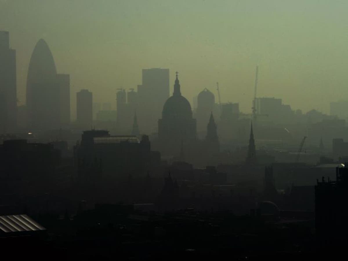 UK weather: How to stay safe in London's air pollution cloud | The ...