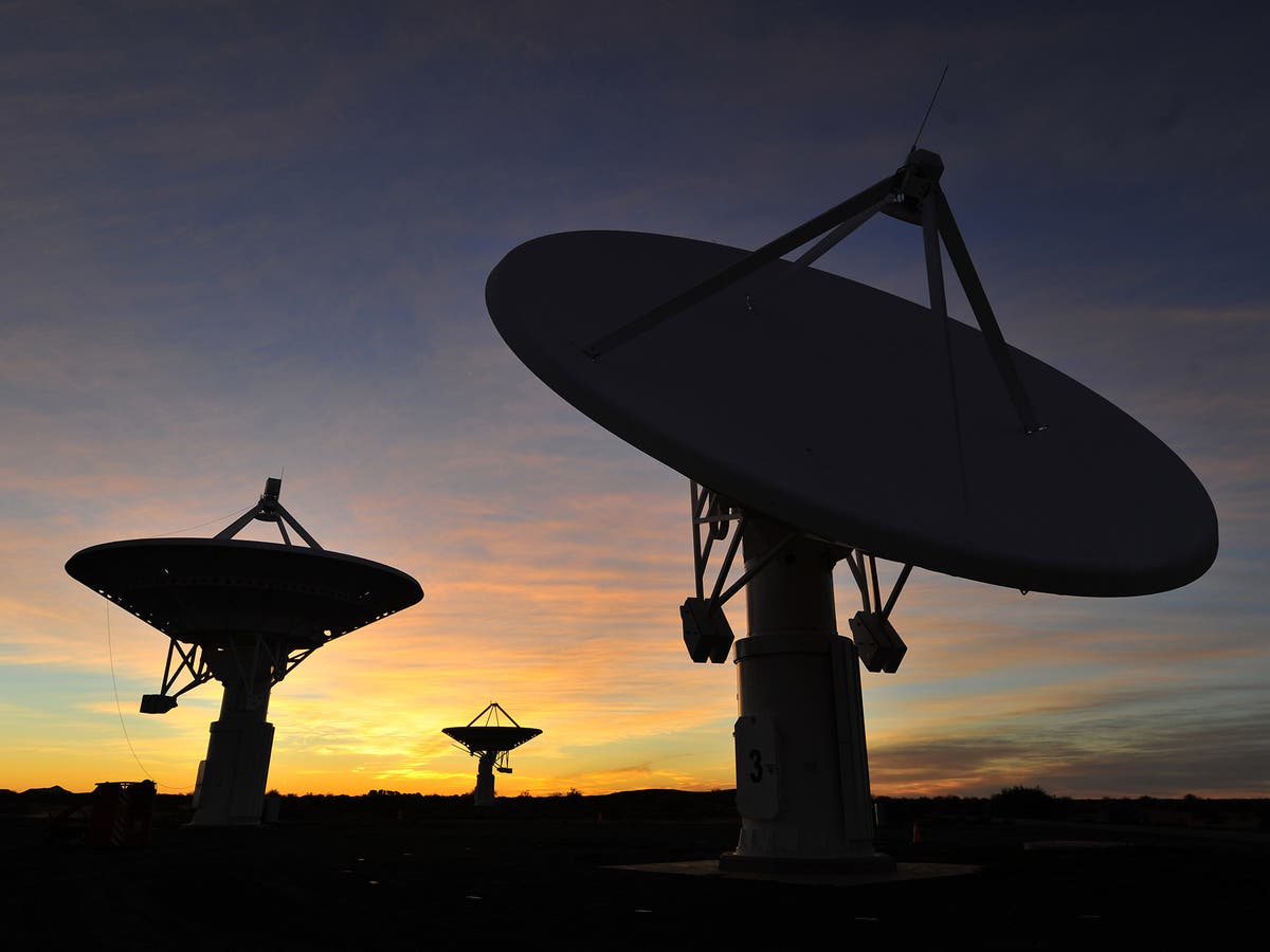 Telescopes pick up huge number of unexplained signals coming from alien ...