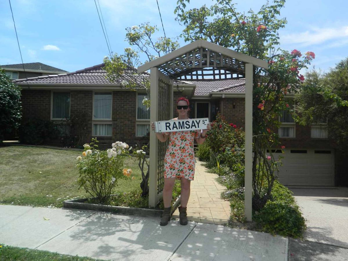 Neighbours at 30: Melbourne travel tips from Dr Karl, Toadie, and ...