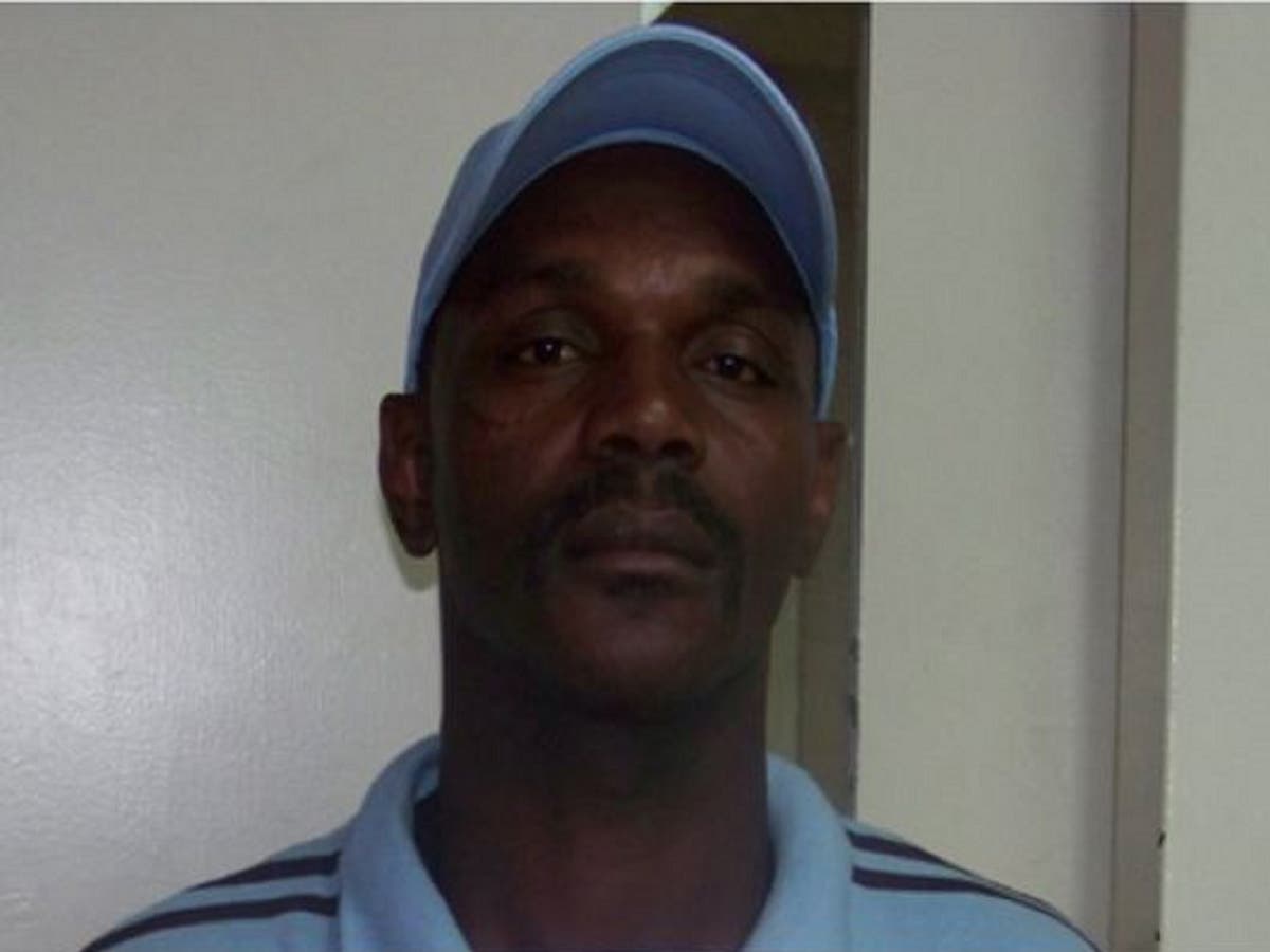 Body of missing black man found hanging from tree in Mississippi sparks ...