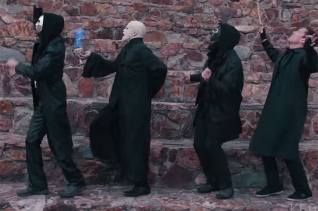 Harry Potter mashup of 'Uptown Funk' has Lord Voldemort in hair curlers ...