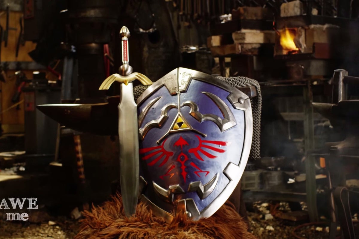Blacksmiths forged a perfect replica of The Legend of Zelda's Hylian ...